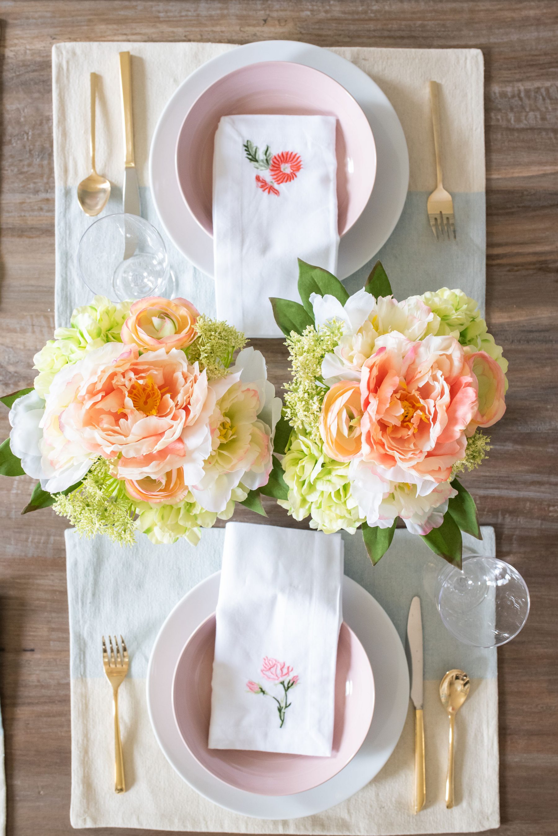 A Fresh Spring Table - Hi Sugarplum!