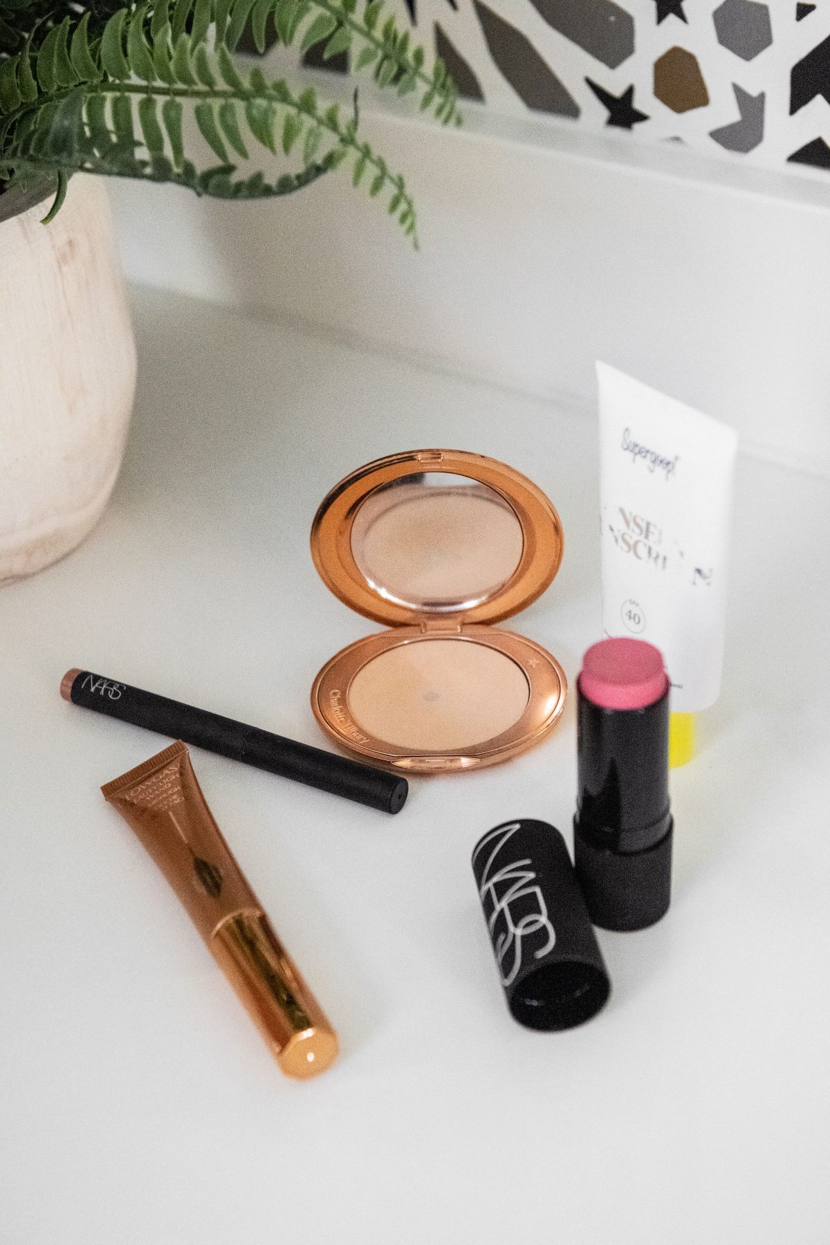 Beauty Files | Summer Beauty Faves - Hi Sugarplum!